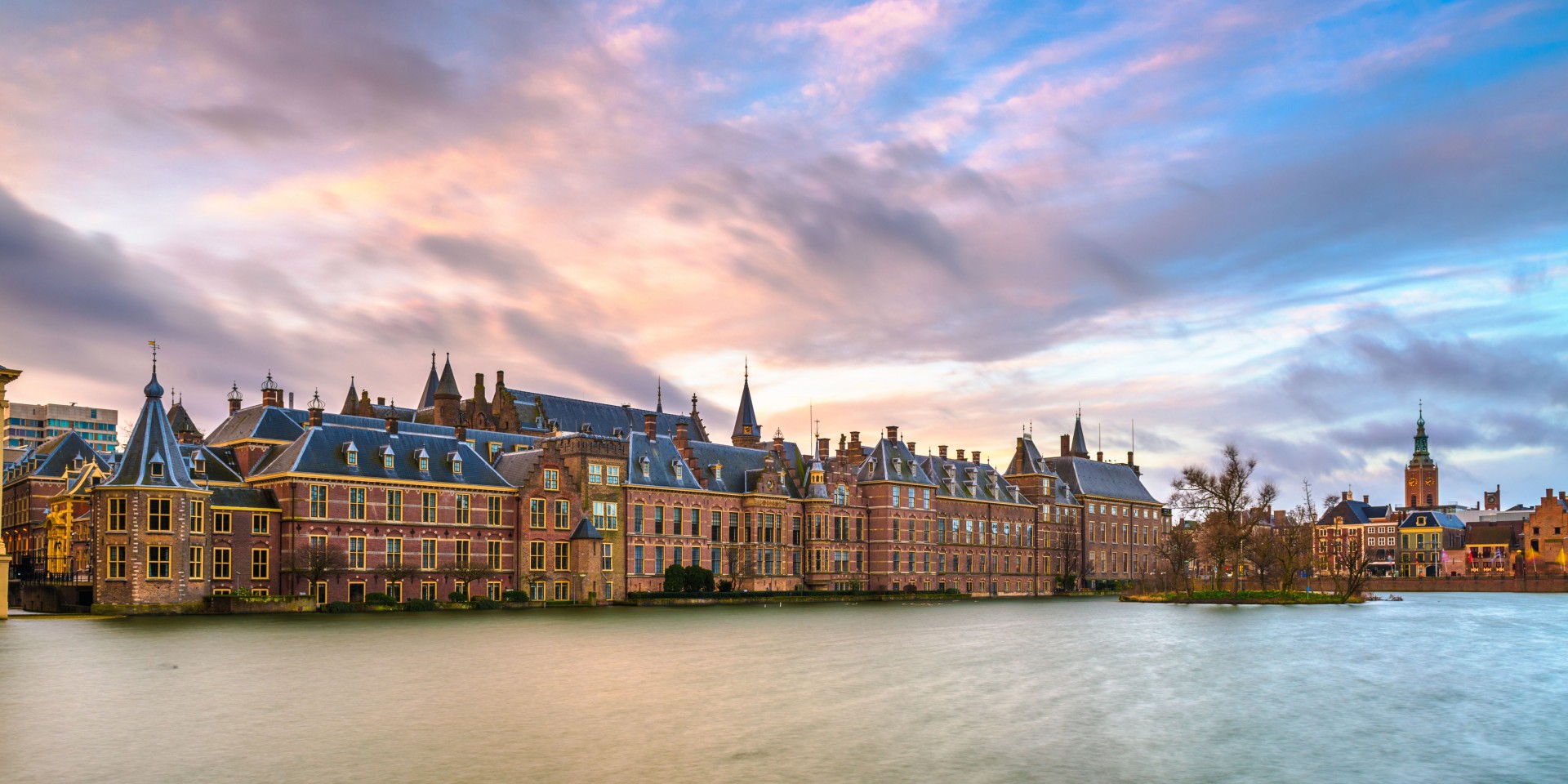 Wat betekent de val van het kabinet voor de woningmarkt? - Riva Rentals